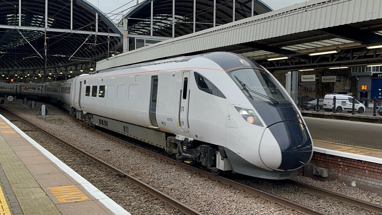 Avanti West Coast Class 807 on the ECML at Newcastle - YouTube
