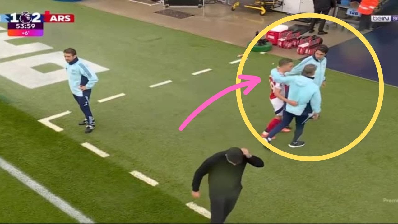 Leandro Trossard Red Card vs Manchester City vs Arsenal After Kicking ...