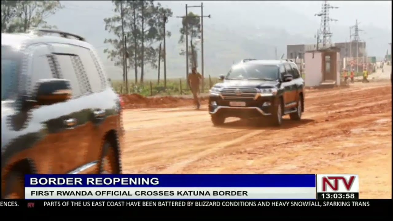 First Rwanda official crosses Katuna border - YouTube