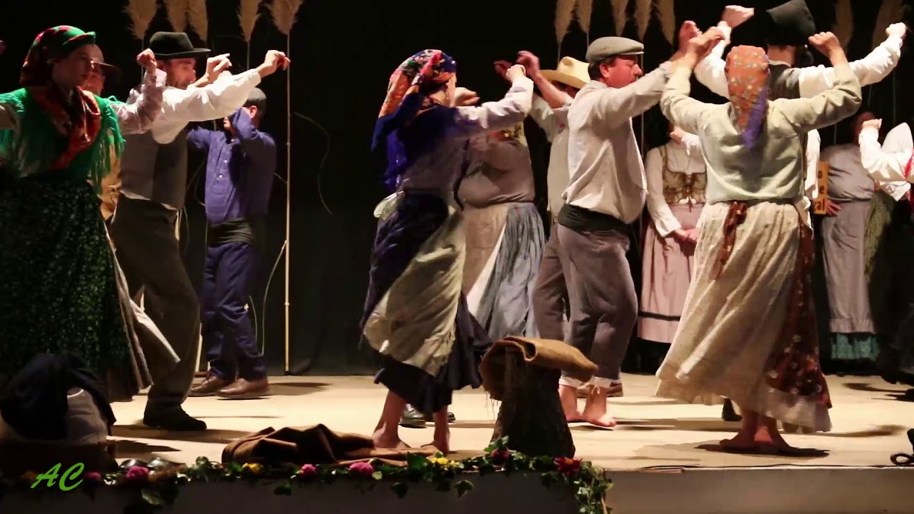 2019-11-10 (6) Fanadia - Festival de Folclore/2019 - YouTube