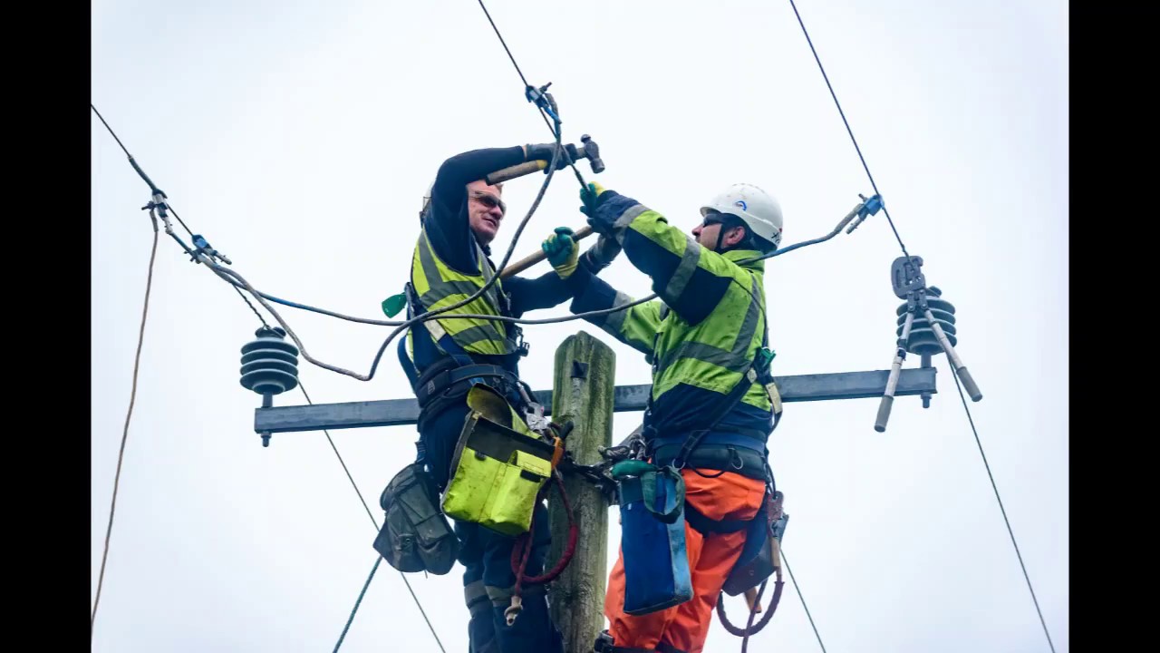ESB Networks Ophelia Repair Day 3 - YouTube