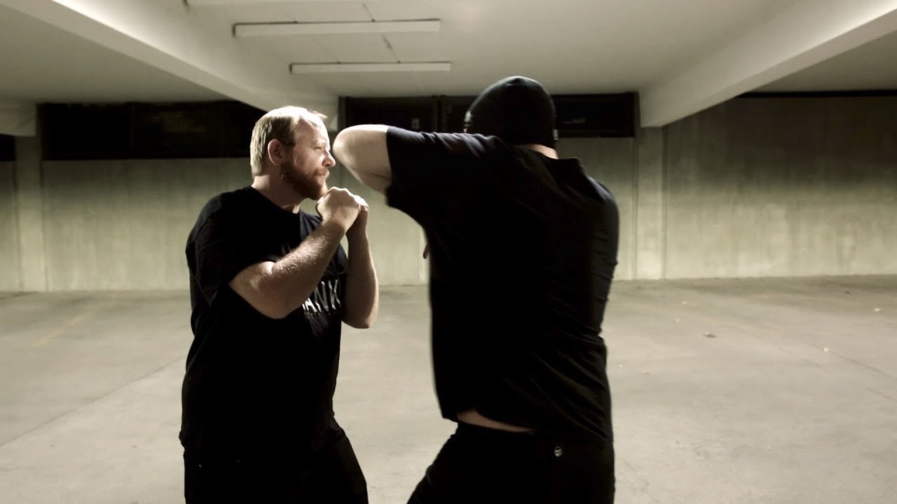 How To Hook Elbow In A Real Fight │ Hook Elbow - YouTube