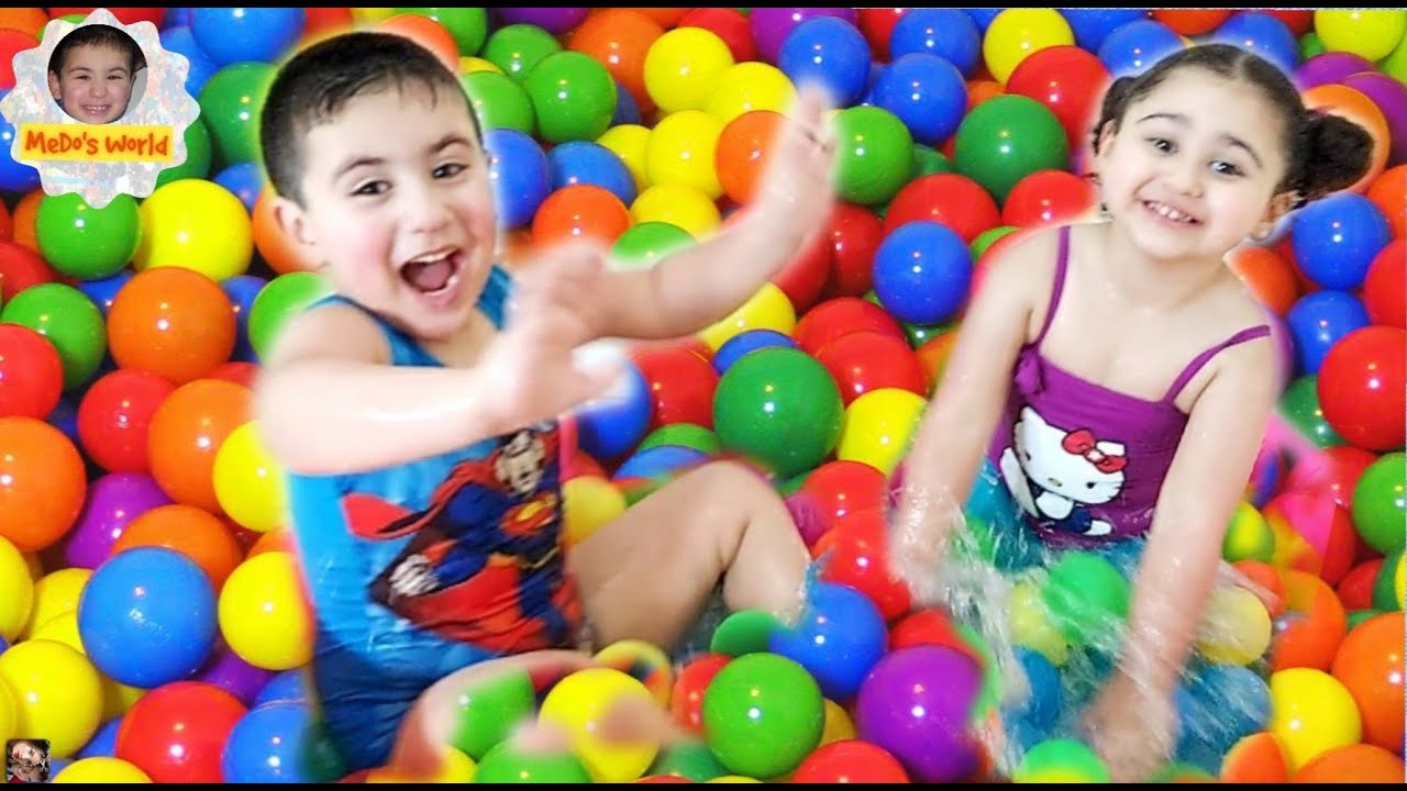 Water Ball Pit Pool / بركة الماء و الطابات - YouTube