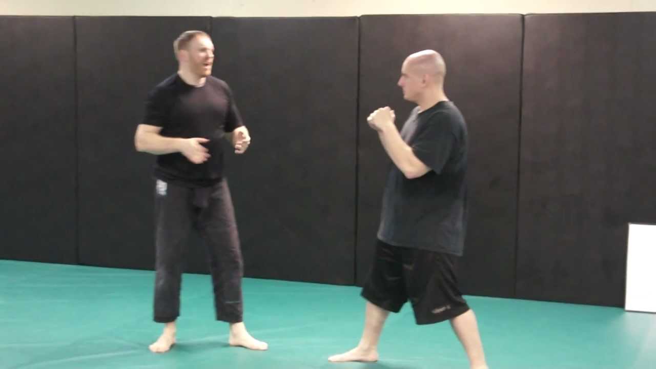 How to Fight: Street Fighting Single Leg Takedown - Snatch Single ...