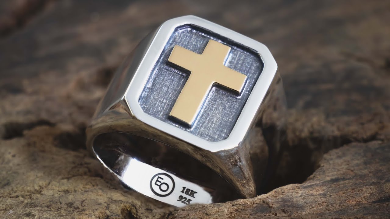 Gold Cross signet ring. - YouTube