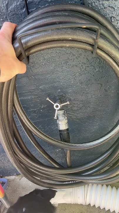 How to avoid kinks in your hose - YouTube