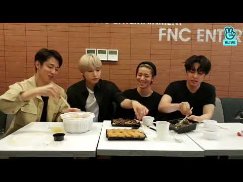 190607 (ENG) SF9 Dawon Bingbang  vlive with Members