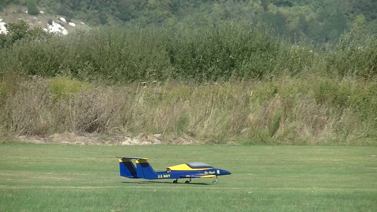avion rc avec réacteur - YouTube