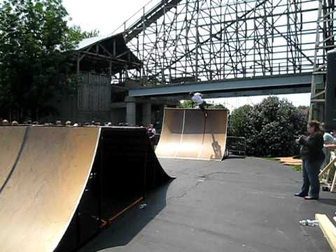 brandon rizzo riding at kingdom bound - YouTube