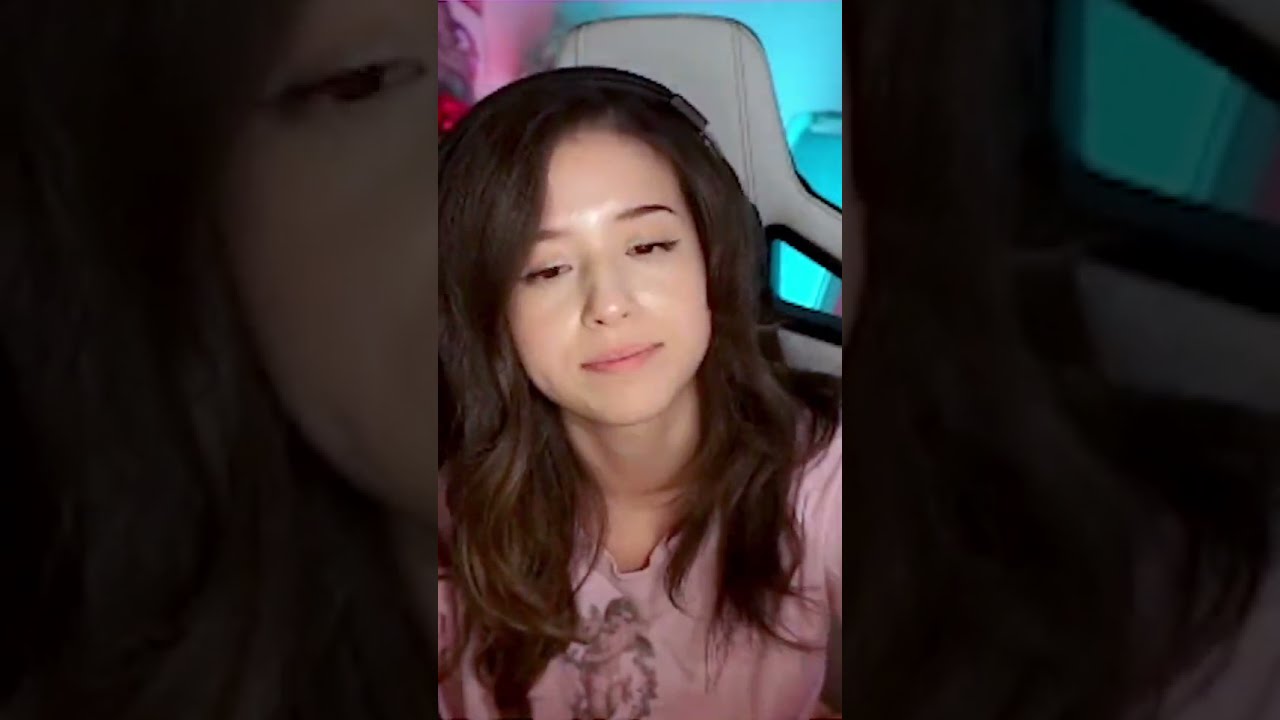 Pokimane Give Kiss to Simps - YouTube