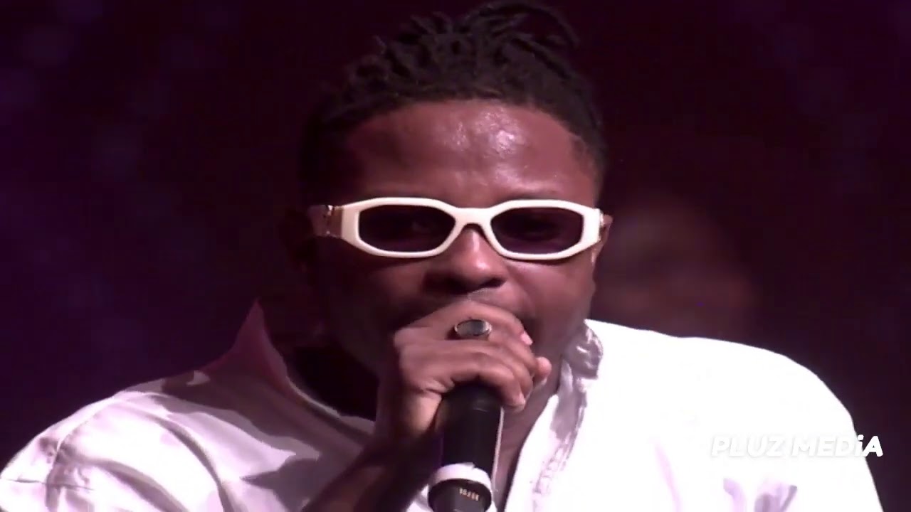 PERFORMANCE OF KELVYN BOY AT VGMA 2021 - YouTube