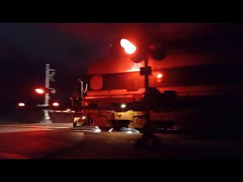 KCS LEADER!!! KCS 5015 at Reesor Rd 1/3/2024 - YouTube