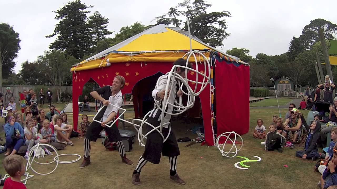 Hoop Hooligans WOMAD 2014 - YouTube