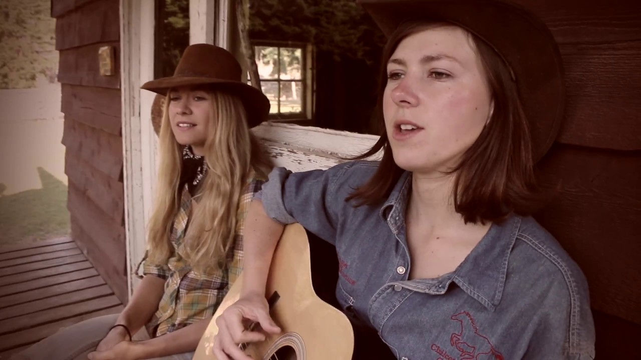 Chilcotin Holidays Song - Sina and Susi - YouTube