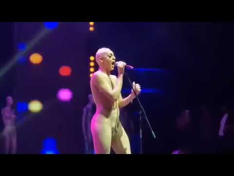 Pabllo vittar faz performance de indestrutível ( desmontada) no chá da Alice
