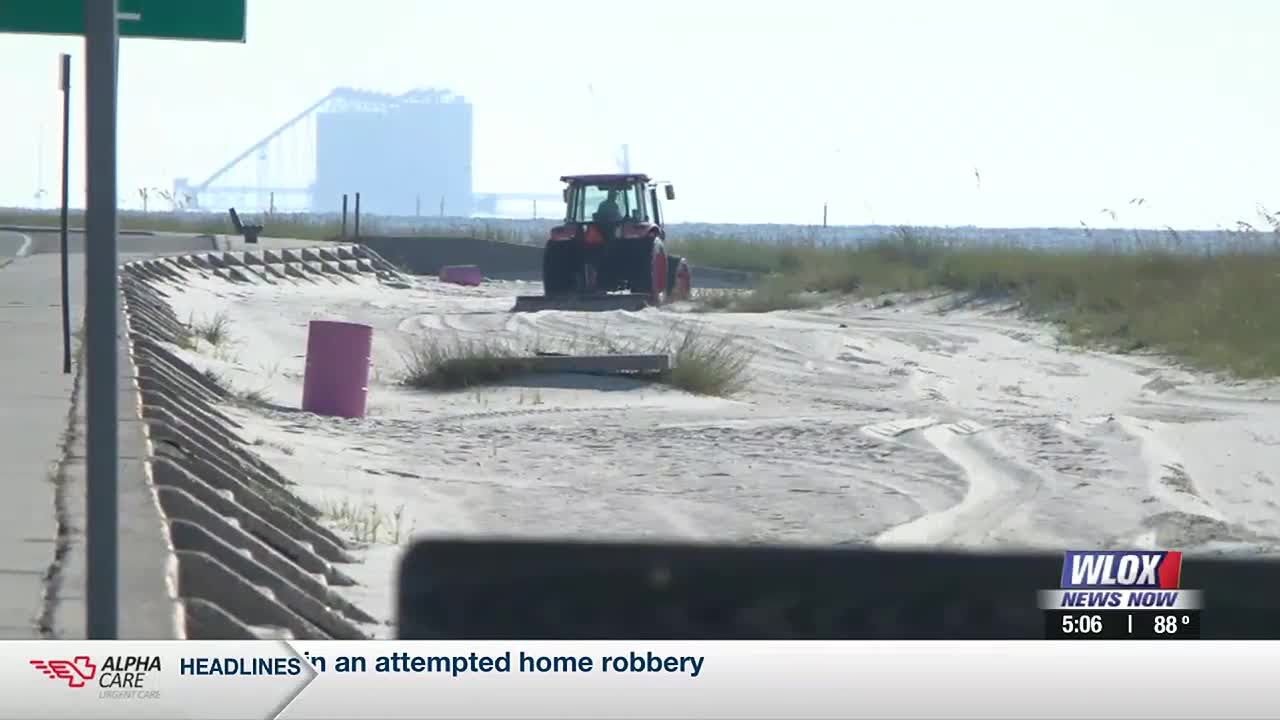 Harrison County beach crews sculpting sand ahead of Cruisin’ the Coast ...
