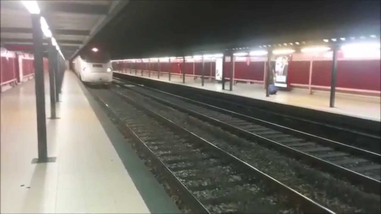 trenes por la estacion de Recoletos Madrid - YouTube