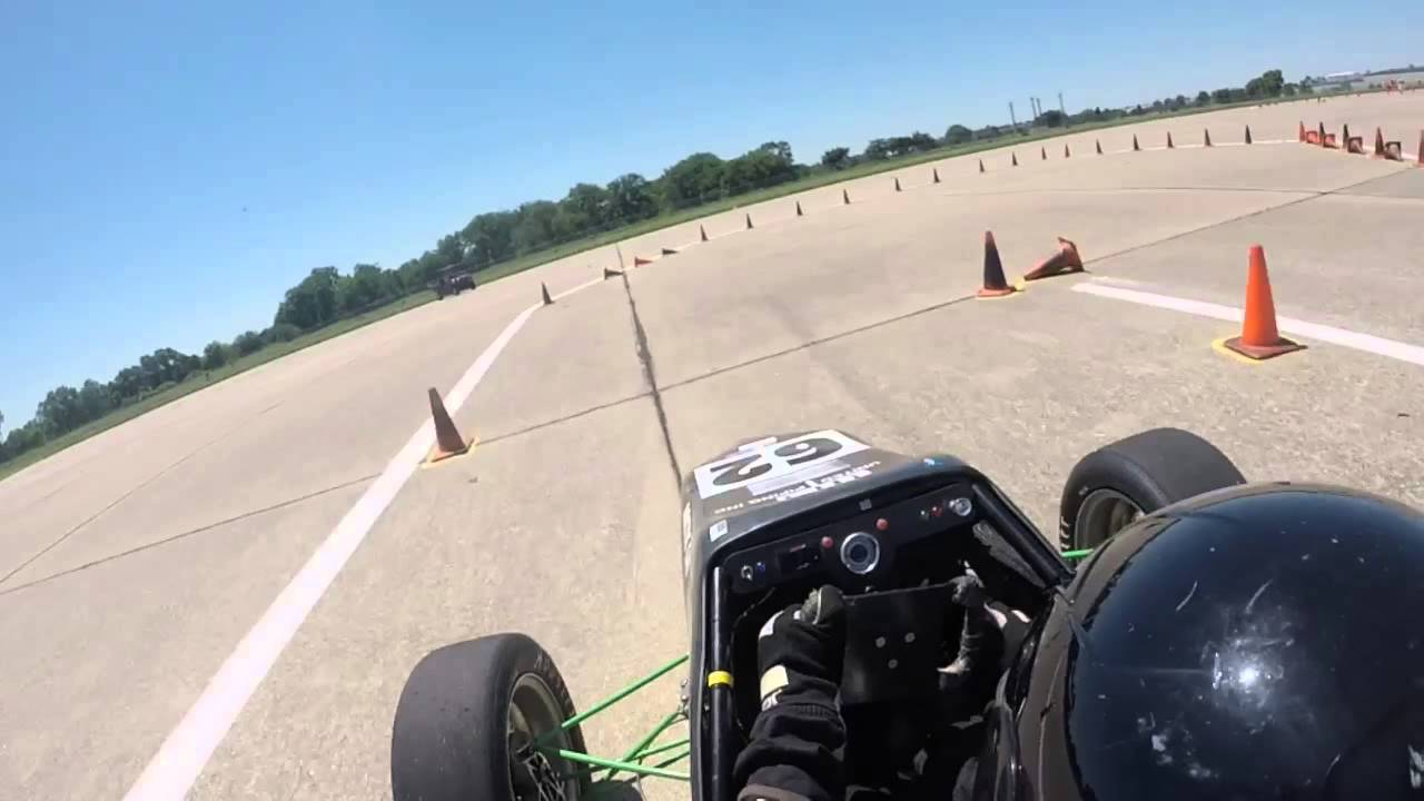 UND 2015 FSAE Footage - YouTube