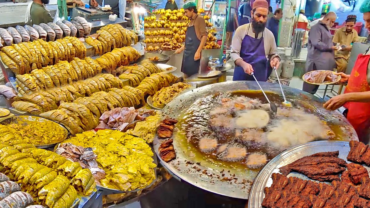 Frying 3000+ KG Fish a Week, Ultimate Pakistan Street Food - YouTube