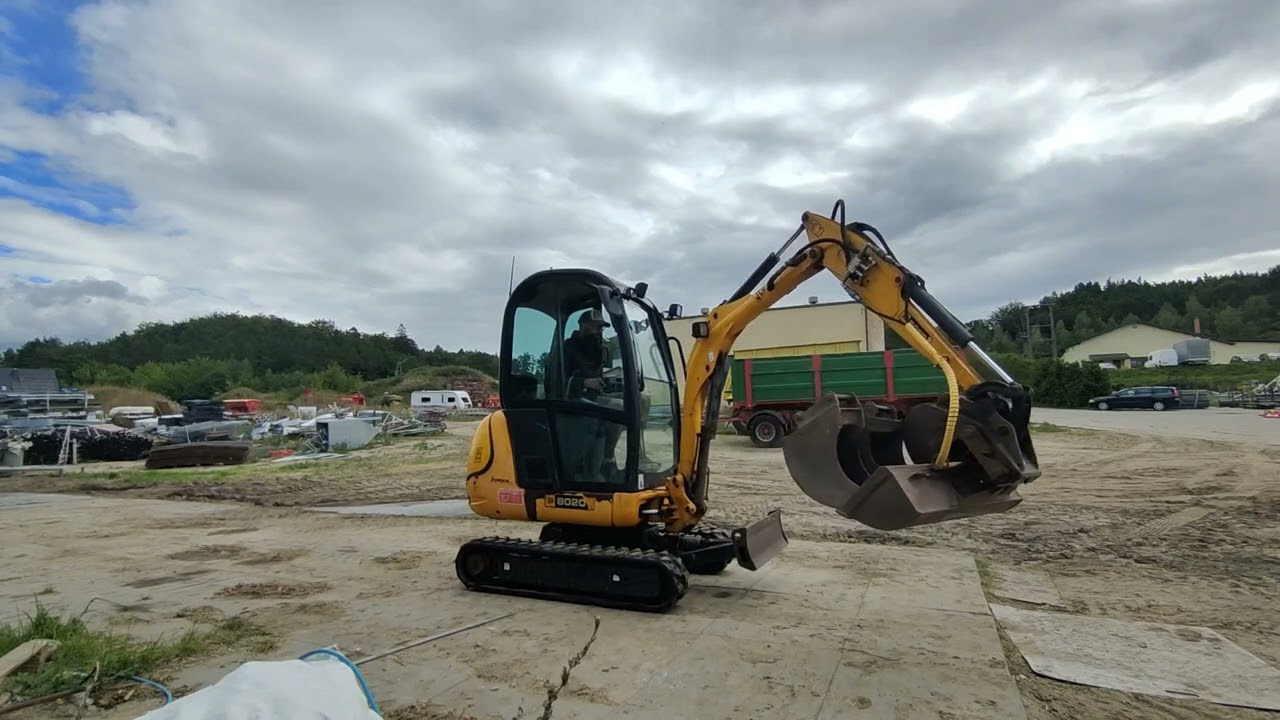 JCB 8020 2010r - YouTube
