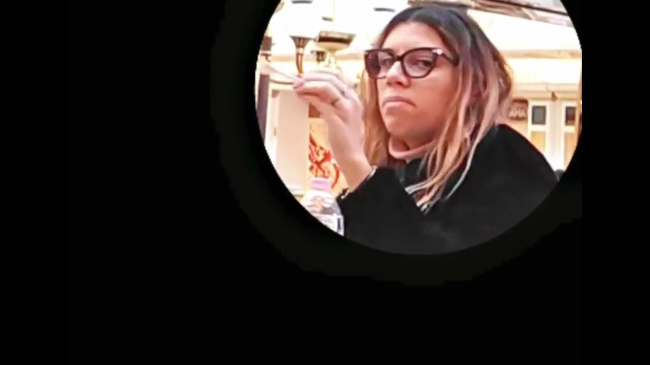 Woman love bulge watching (reactions) - YouTube