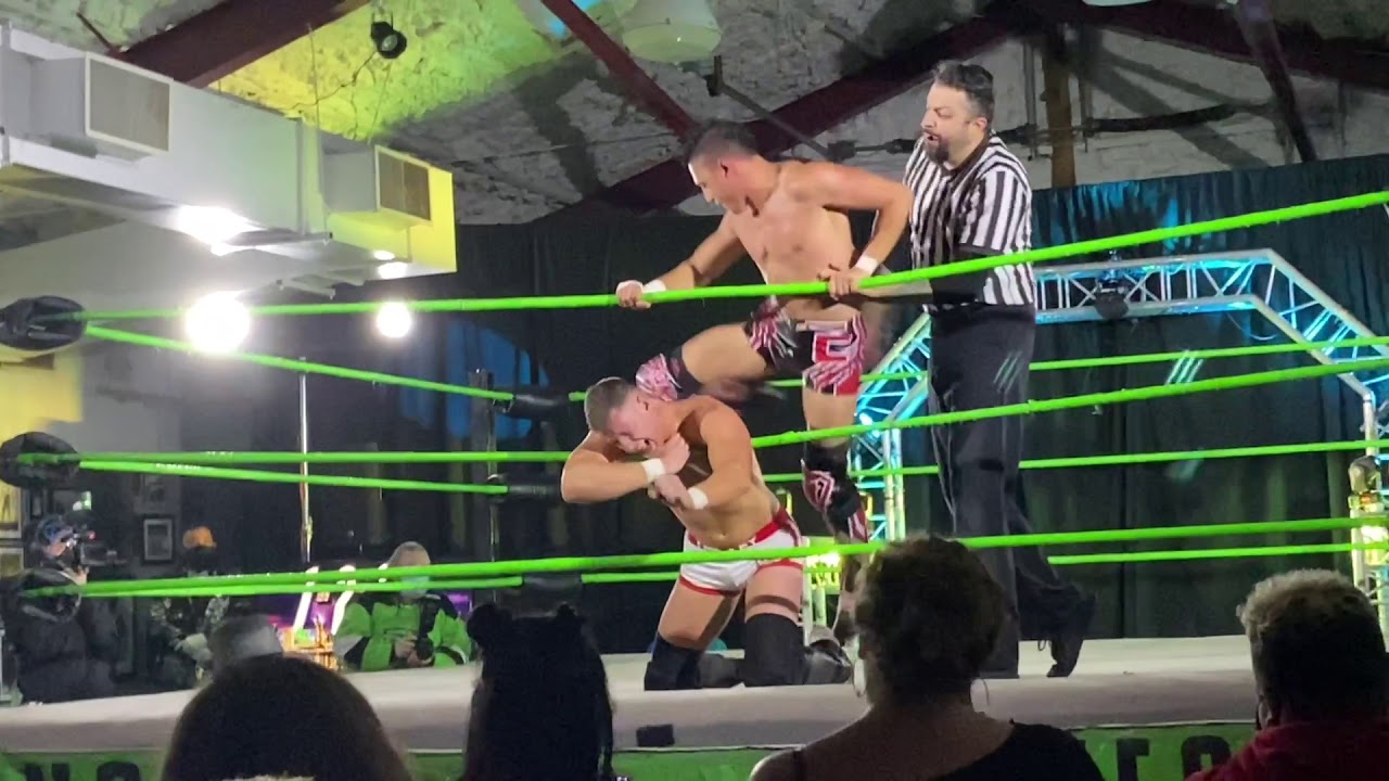 Kc Navarro vs Jay the Key Evans - YouTube
