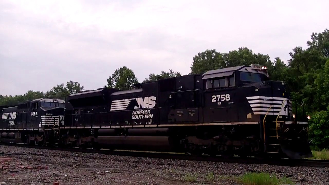 NS 181 @ LOGANSPORT, IN 6 30 15 NS 2758 NS 8389 - YouTube