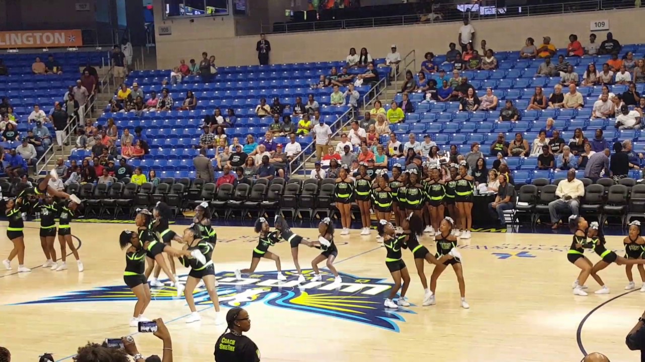 MADD Cheer -Dallas Wings - YouTube