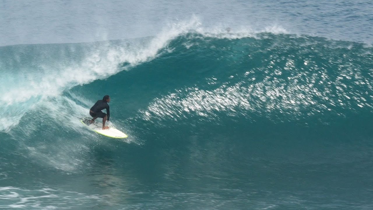 THE SUPER SWELL HIT SOUTH BALI - ULUWATU - YouTube