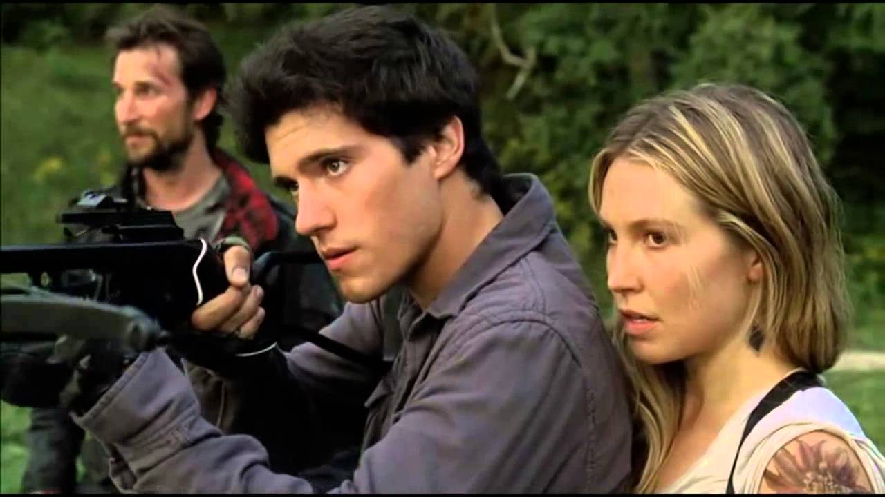 Falling Skies (Hal & Maggie - We Are Young) (HD) - YouTube