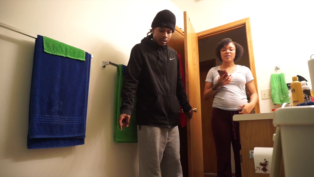 I POOPED MYSELF PRANK ON BOYFRIEND!!!! - YouTube