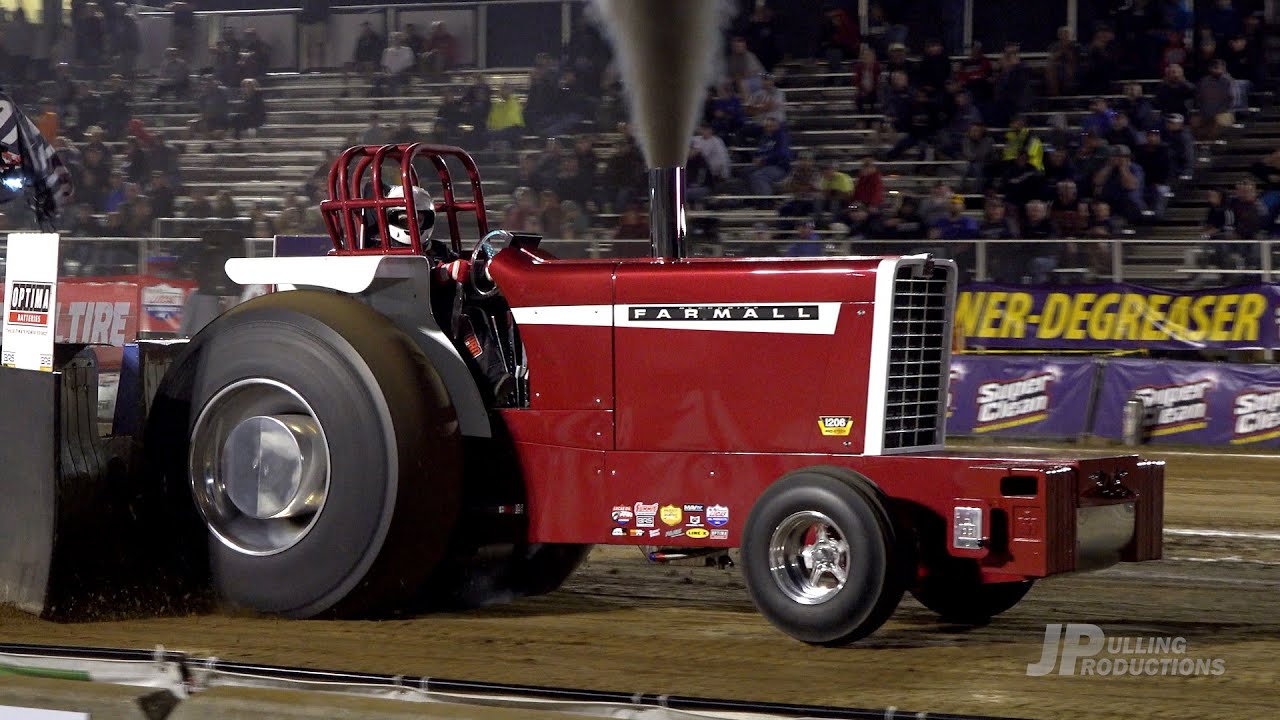 Light Super Stocks & Pro Stock Tractors pulling at the 2021 Hillsboro ...