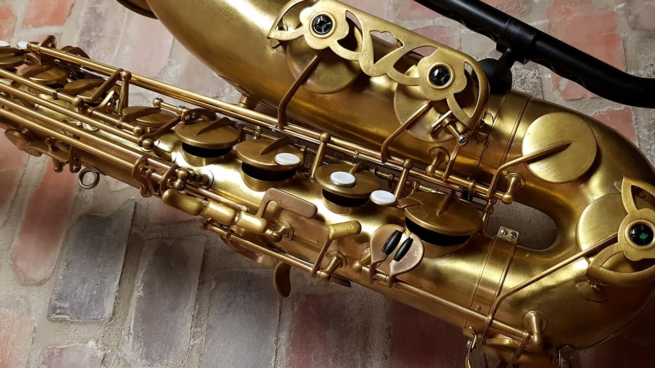 Profesjonalna renowacja saksofonu tenorowego YANAGISAWA - YouTube