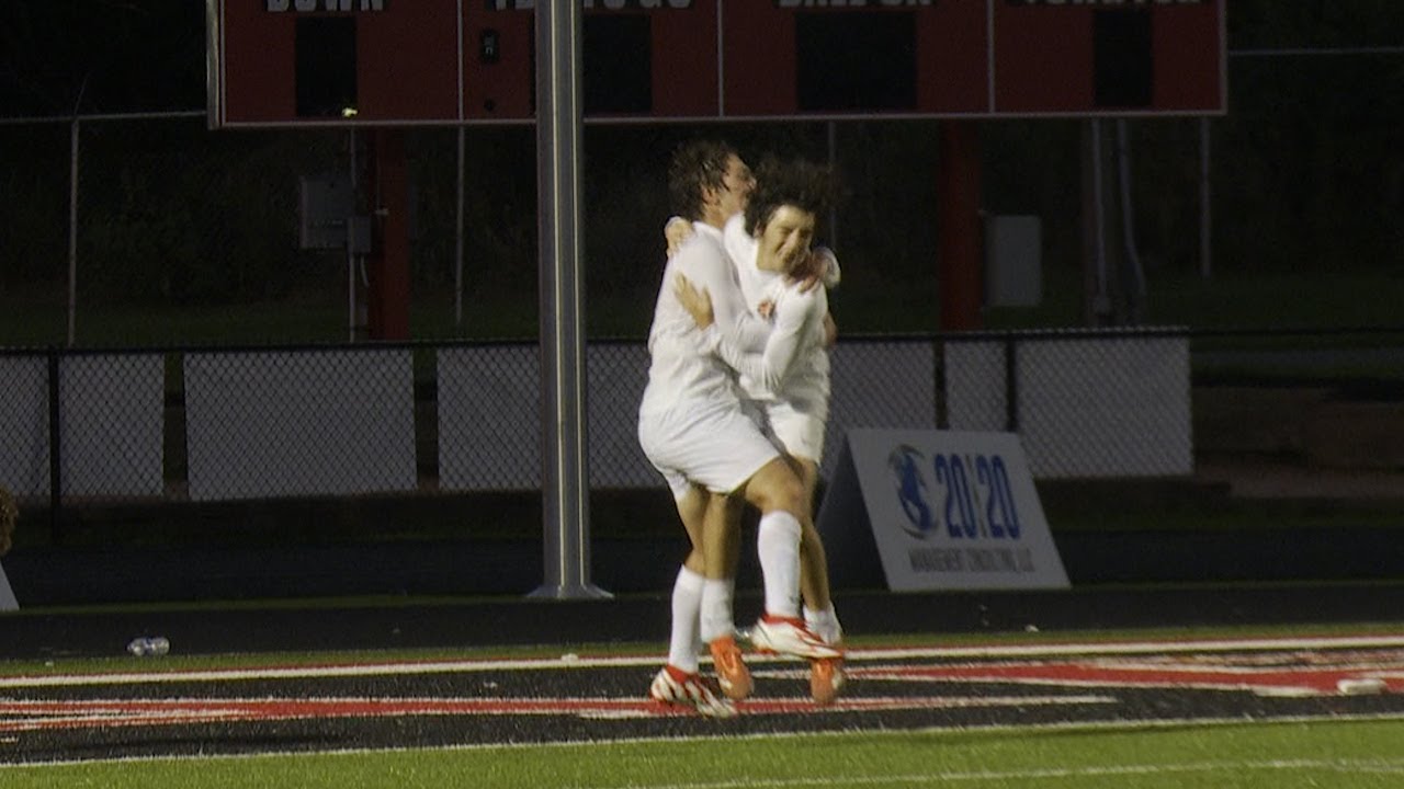 Highlights: Howland blanks Canfield in boys soccer - YouTube