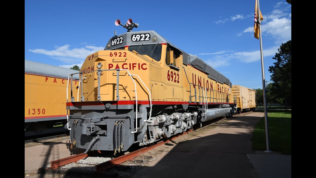 Worlds largest Diesel locomotive at Historic Cody Park - YouTube