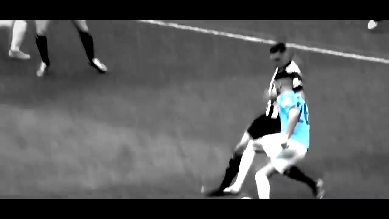 Riyad Mahrez' Signature Move - The Mahrez Fakes - YouTube