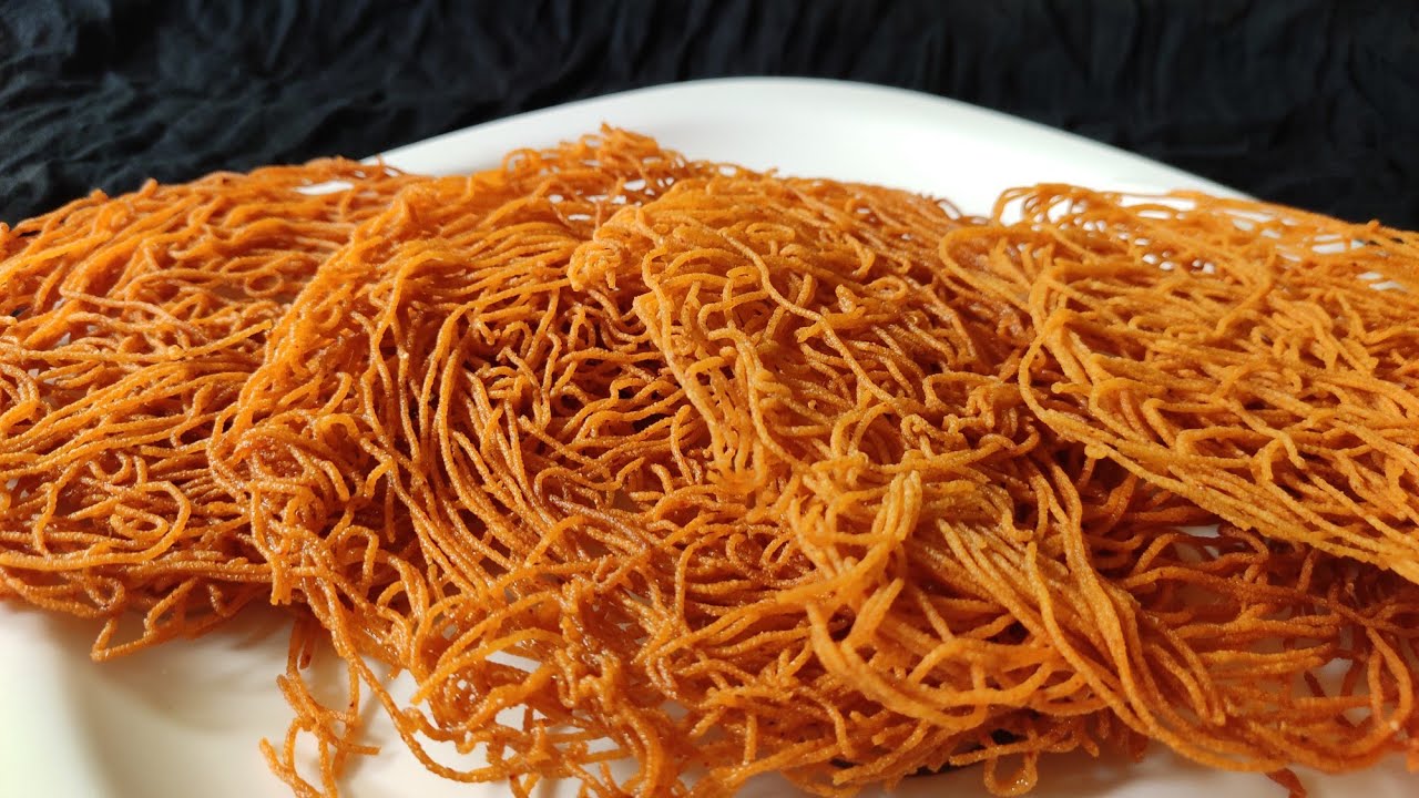 ||Upvasachi batata shev|| potato shev|| homemade shev||shubhangi's ...