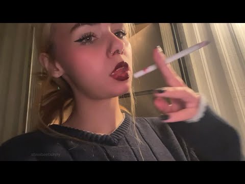 it’s so late but needed a smoke i guess - stwabeebunny 