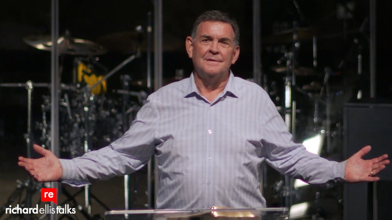 Richard Ellis Talks: "Man Down" - YouTube