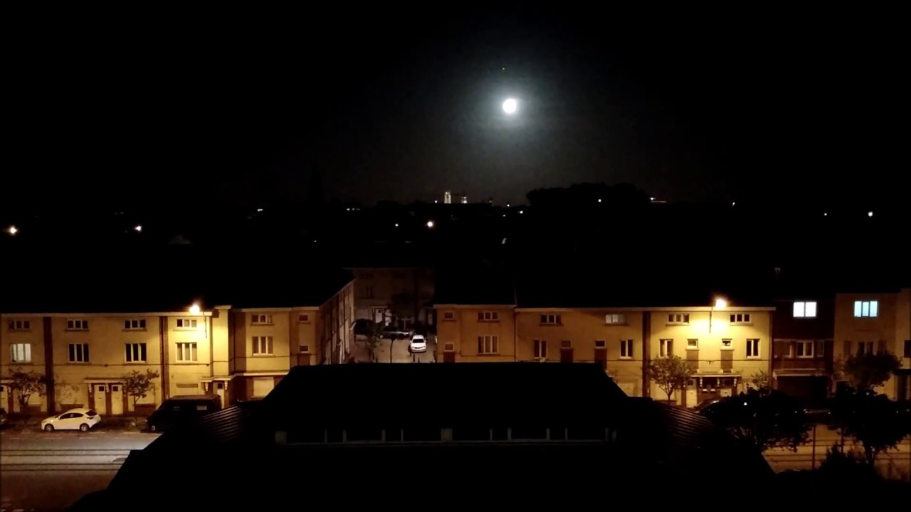 Comparing the lowest full moon of 2019 with the lowest full moon 2020 ...