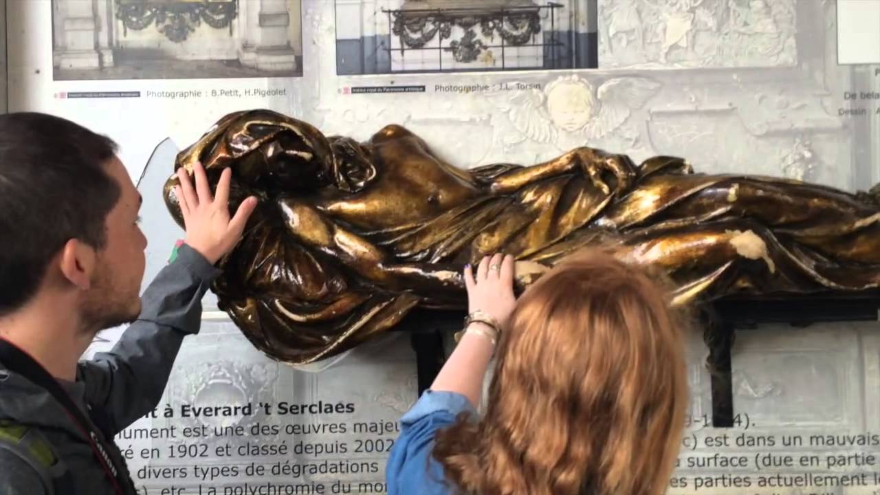 Bad Tour Guide Europe - YouTube