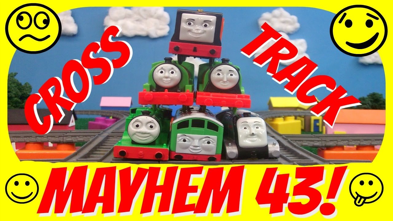 Thomas and Friends Cross Track Mayhem 43! Trackmaster Competition! き ...