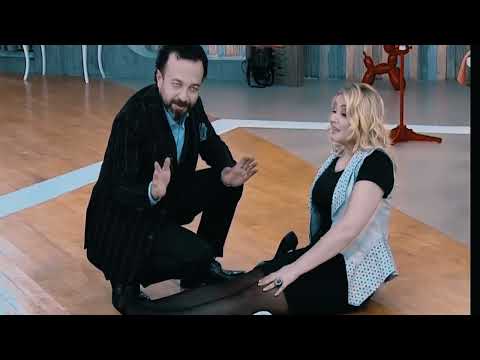 ZAHİDE YETİŞ SİYAH ÇORAP BACAK FRİKİK #youtube #youtubetrends #youtubetrending #youtubeanasayfa