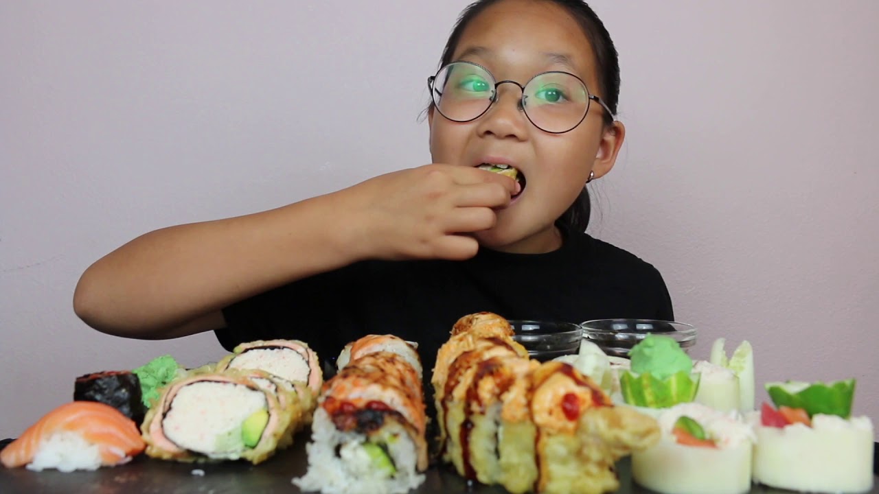 Sushi Mukbang~ Cattuong - YouTube