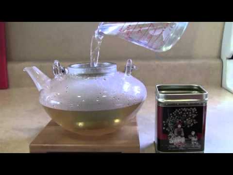 BonJour Glass Teapot 42 Ounce Zen with Stainless Steel Infuser, Bamboo Trivet and Scoop