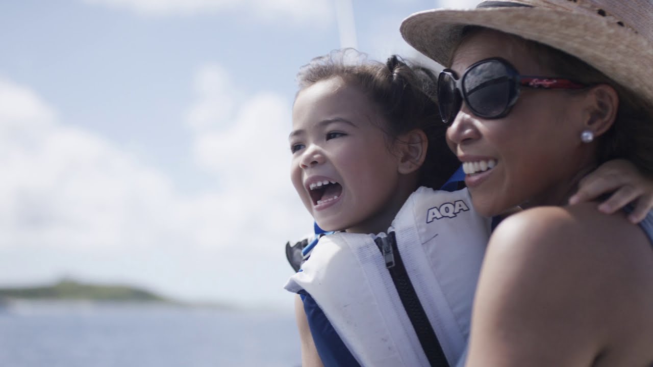 FIsh Eye Marine Park Guam - Dolphin Watching - YouTube
