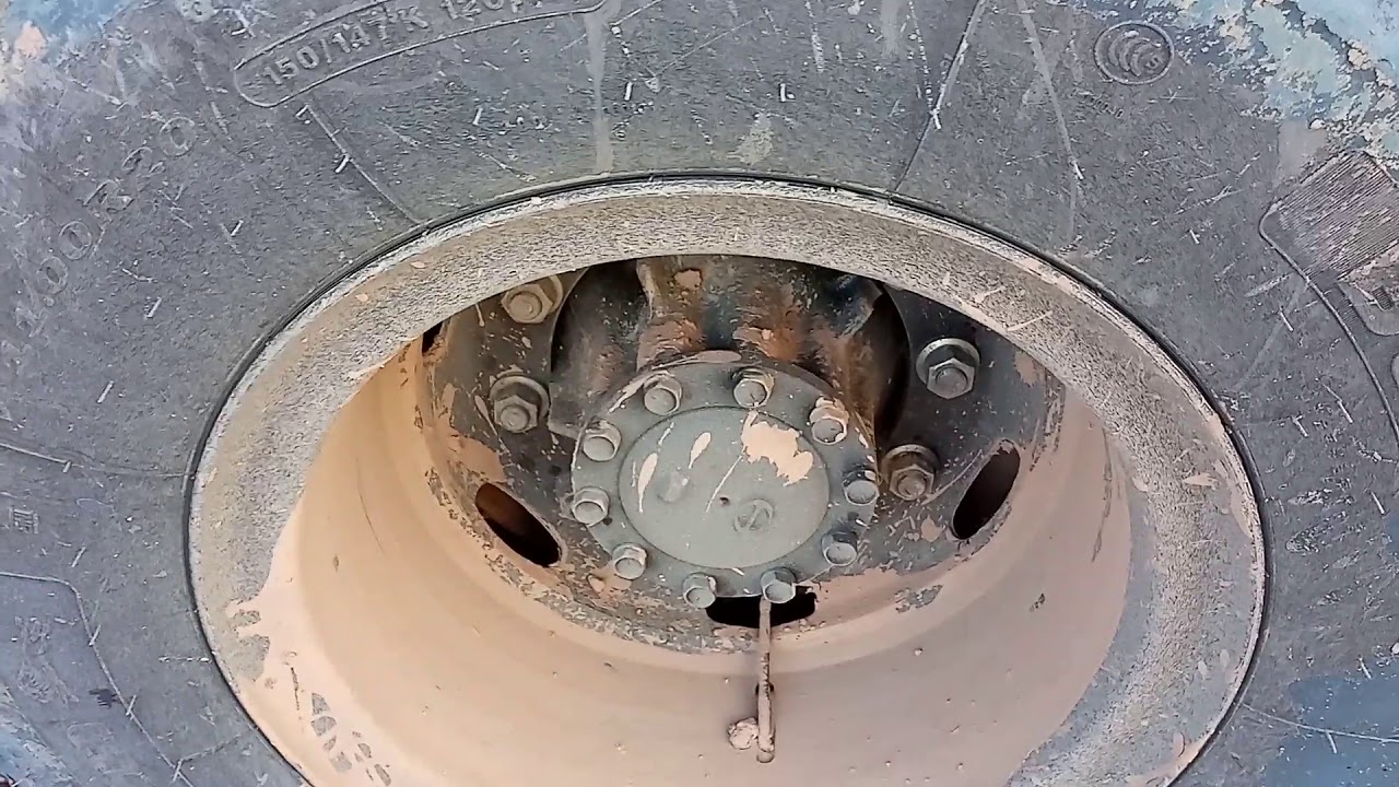 P2h hino dump truck 10 roda - YouTube