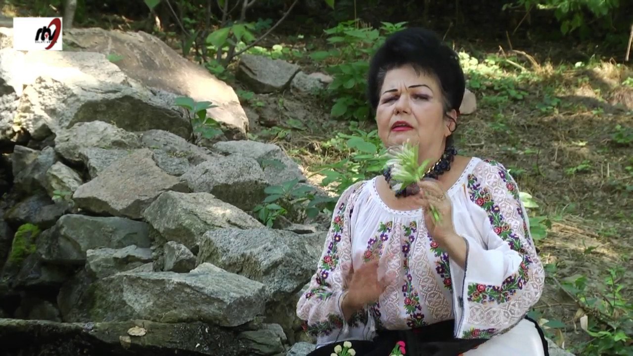Maria Vaduva - Codrule de -as fi ca tine - YouTube