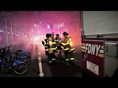 Wall St High Rise Fire, Manhattan - YouTube
