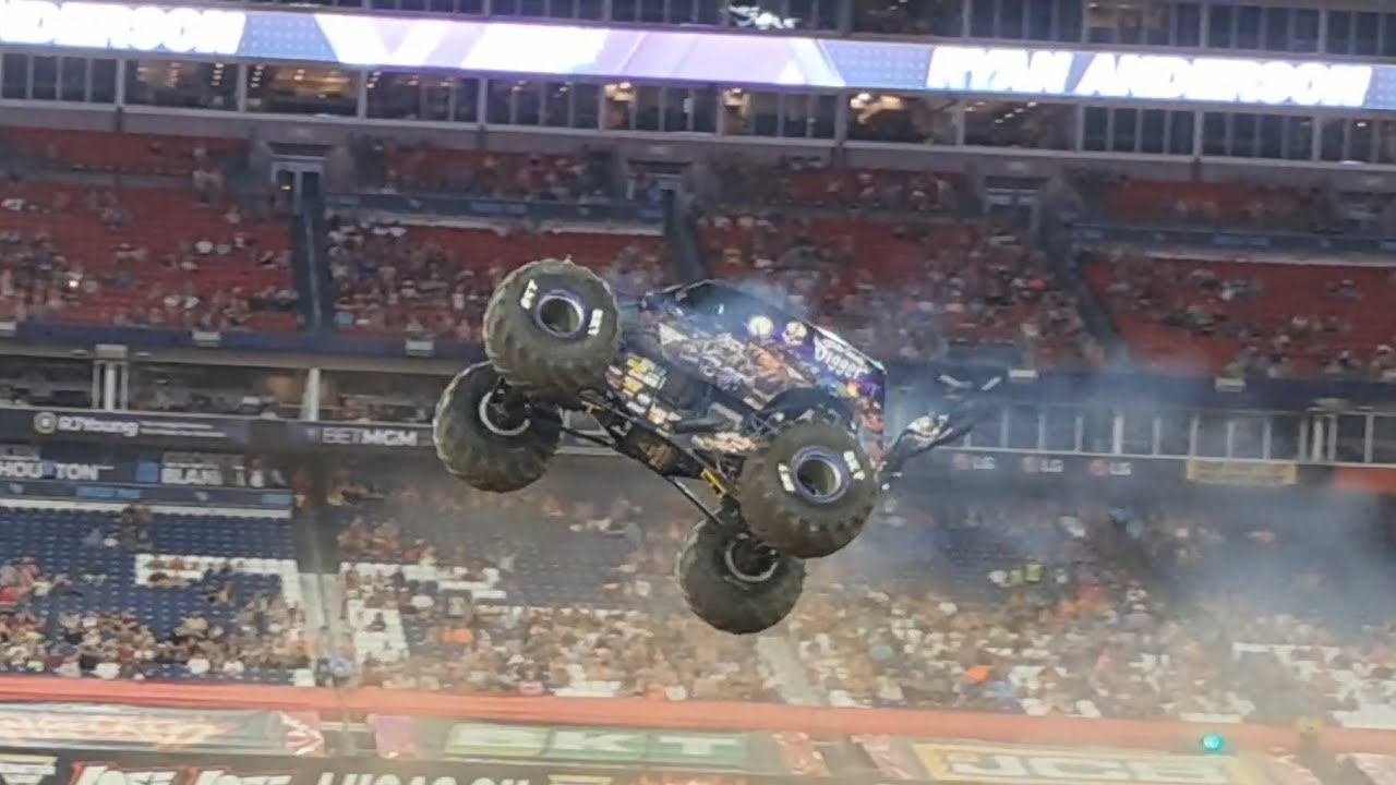 Ryan Anderson Freestyle 2024 Monster Jam Nashville - YouTube